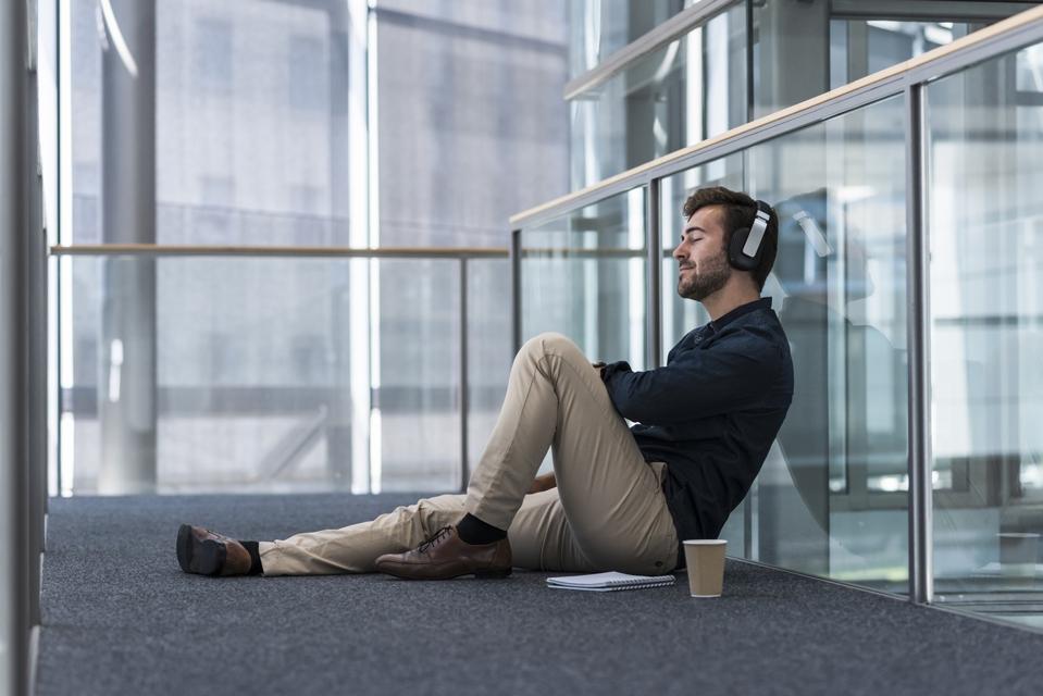 5 Reasons To Pause With Purpose: Why It Helps You Reset And Refocus – The Money Times